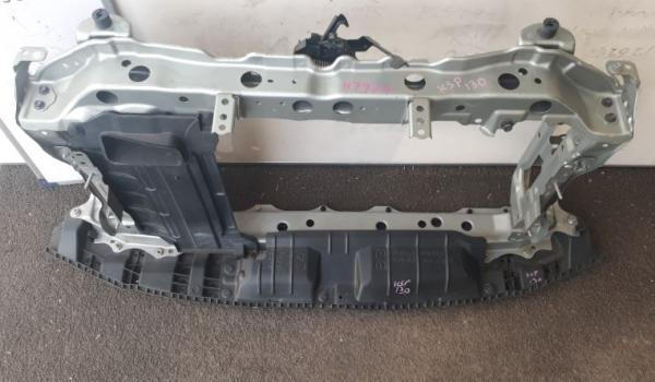 Toyota Vitz KSP130 U Panel With Bonnet Lock & Bumper Guard | Kuruma