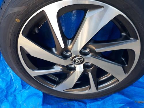 Toyota Aqua NHP10 X-Urban Original Alloy Wheel | Kuruma