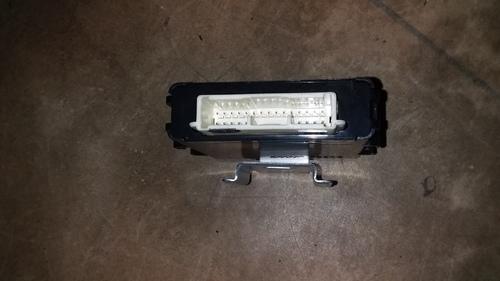 Suzuki Spacia MH32S Auto Leveling Unit | Kuruma