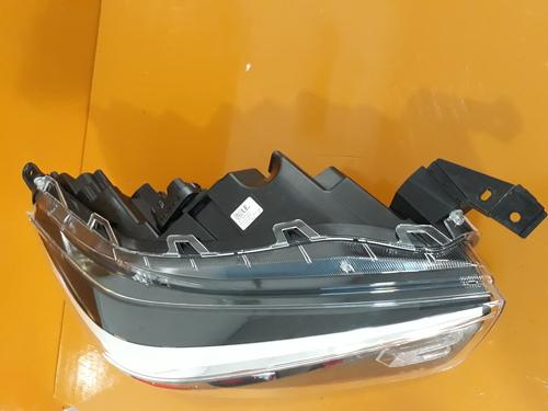 Toyota Raize A200A Head Lamp RHS | Kuruma