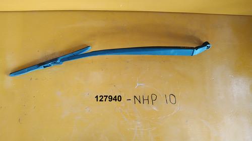 Toyota Aqua NHP10 Wiper Arm with blade | Kuruma