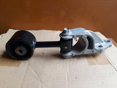 Suzuki Swift RS ZC53S Engine Bed Mount | Kuruma